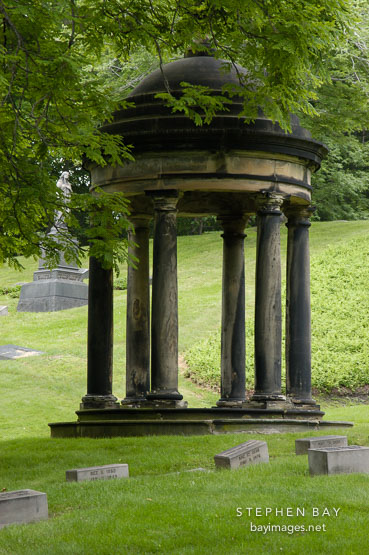 Photo: Lake View Cemetery. Cleveland, Ohio, USA